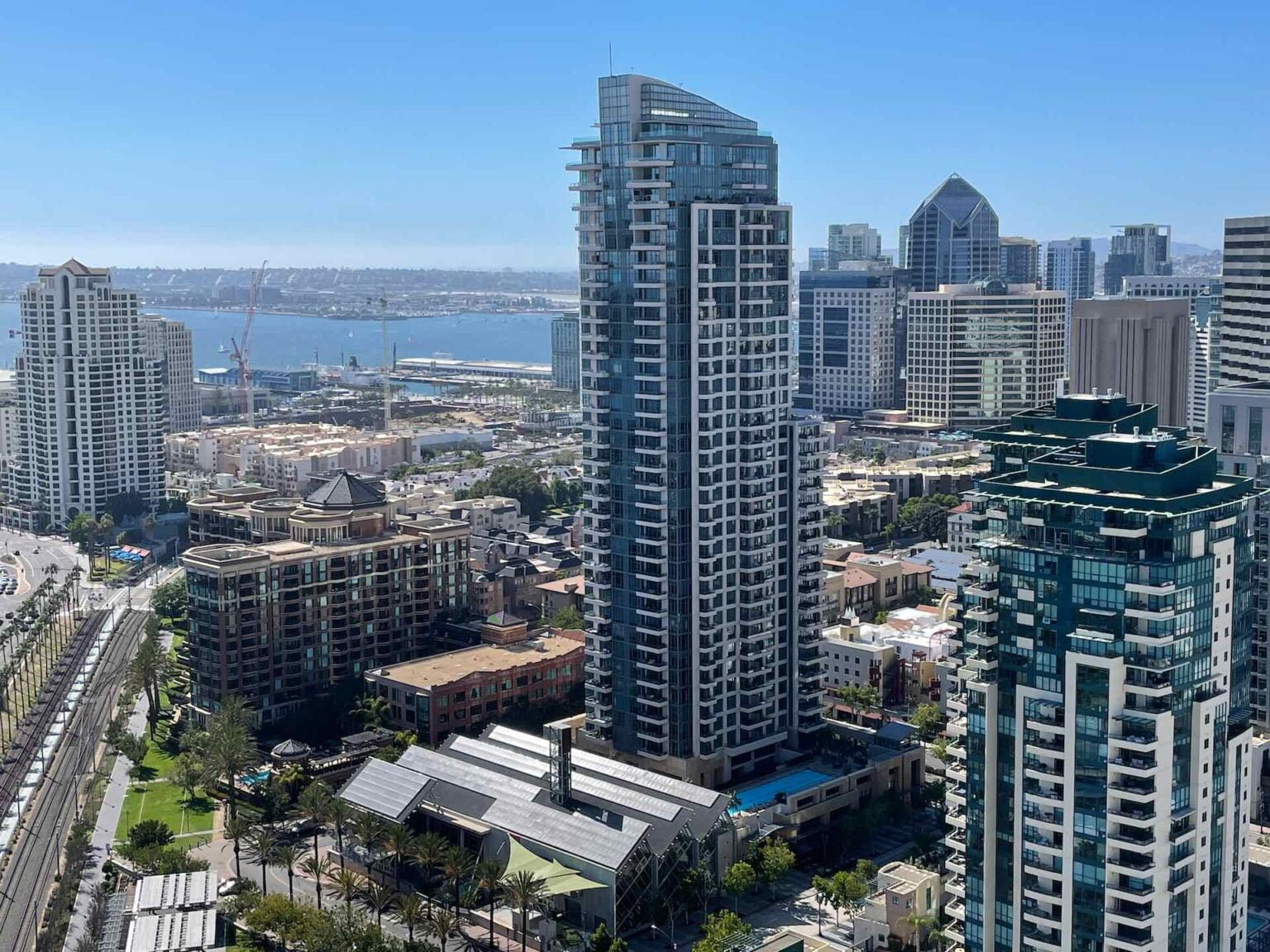 Andia Condos by BOSA | Eight Ave & B St San Diego Downtown